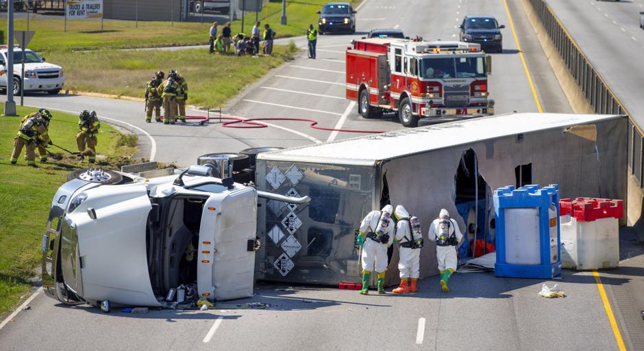 Overturned Tractor Trailer Closes Northbound U S 29 Greensboro News