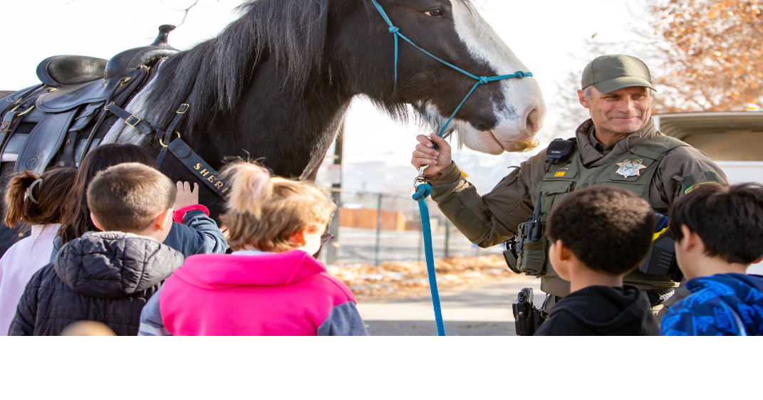 WCSO Mounted Horse Unit Auxiliary visits students at Libby Booth ...