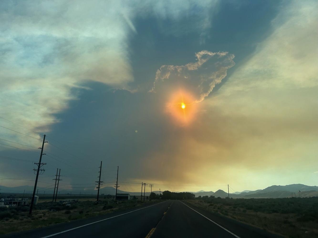 Gold Complex Fire Grows to Around 2,300 Acres, Power Outage Possible in ...