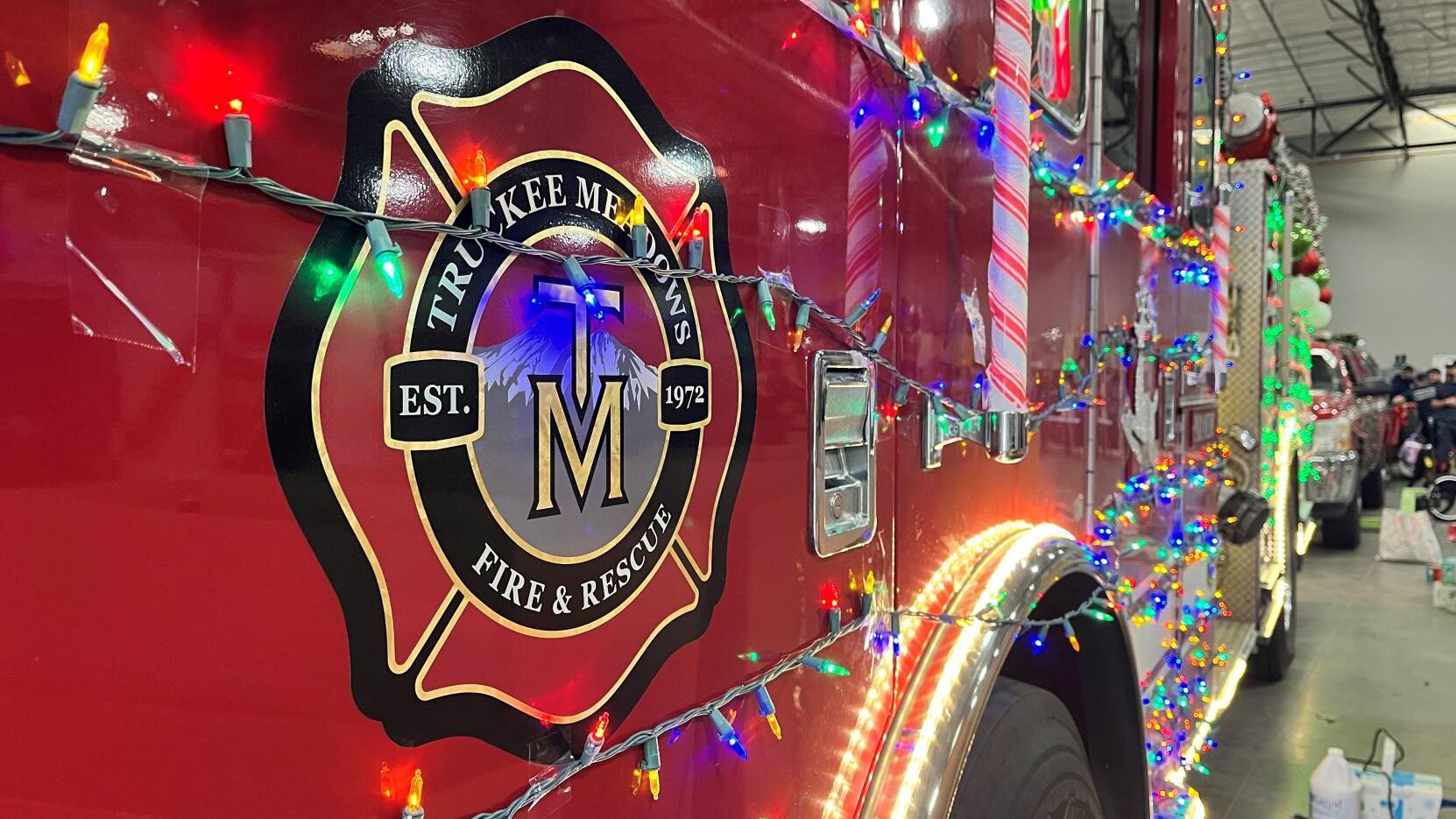 Truckee Meadows Fire & Rescue fire engine parades and toy drive | Local ...