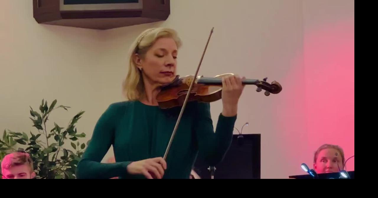 Elizabeth Pitcairn Playing The Red Stradivarius Violin Susanville ...