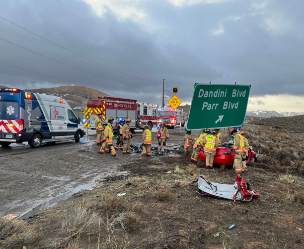 Southbound US-395 near Parr Blvd. reopens after extrication crash ...
