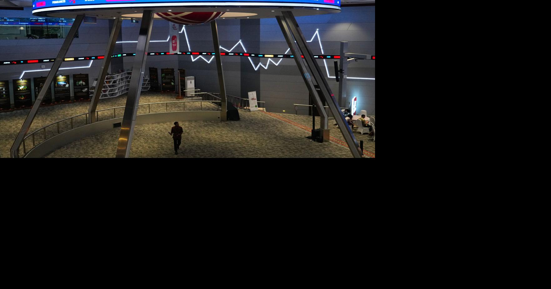 Wall Street set to open with small gains on Big Tech earnings after Fed ...