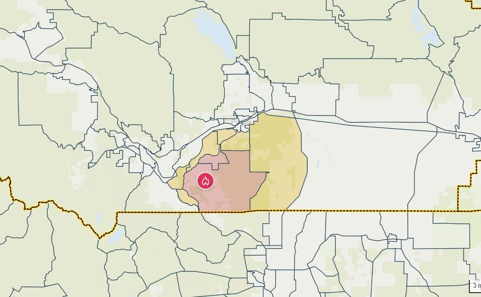 Gold Complex Fire Grows to Around 2,300 Acres, Power Outage Possible in ...