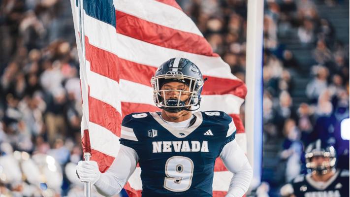 Colin Kaepernick, Chris Ault, entire 2010 team inducted into Wolf Pack ...