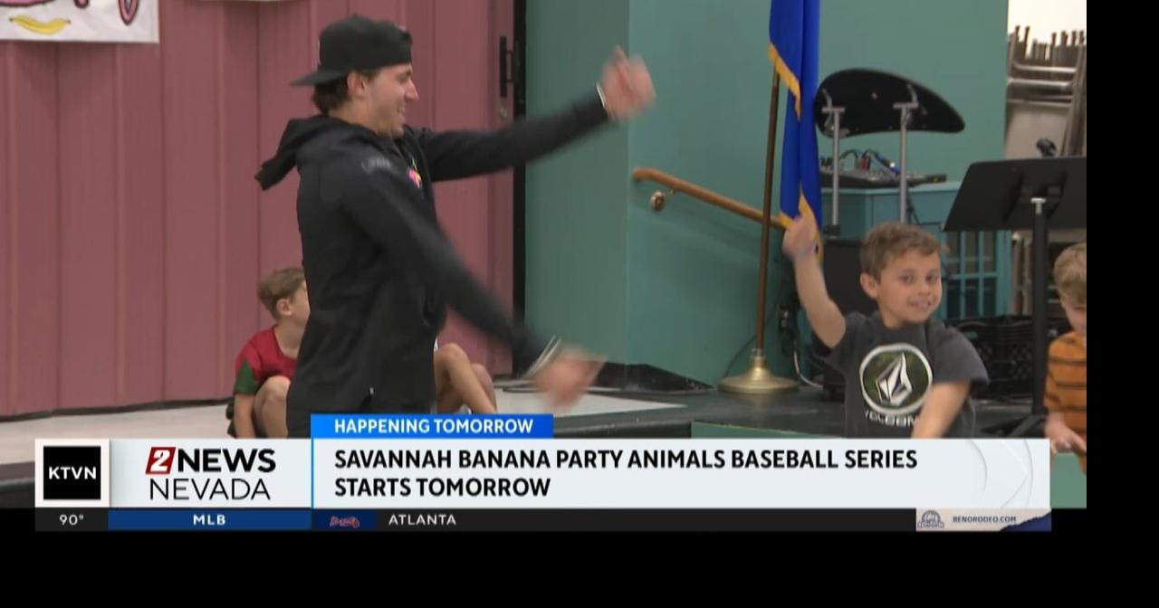 Savannah Banana Party Animals catcher teaches students ahead of games ...
