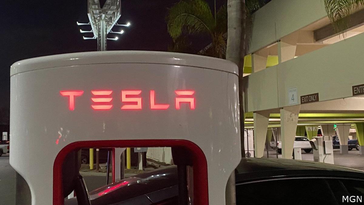 Nevada man pleads guilty to arson at Tesla Collision Center in Las ...