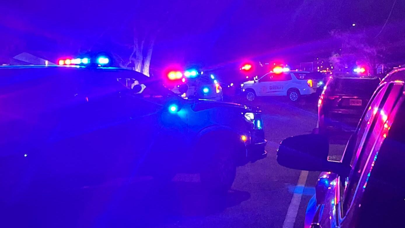 SWAT, Sparks Police, Washoe County Sheriff's Office on scene of ...