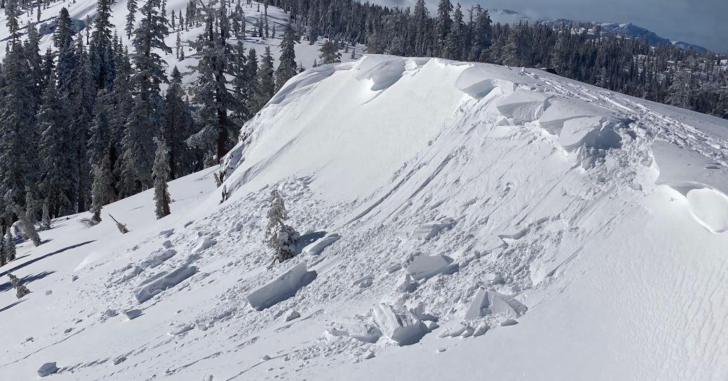 Sierra Avalanche Center Reports Natural Wind-Occurring Avalanche Near ...