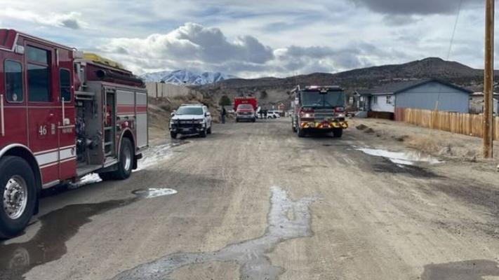 Truckee Meadows fire crews knock down trailer fire in Sun Valley; end ...