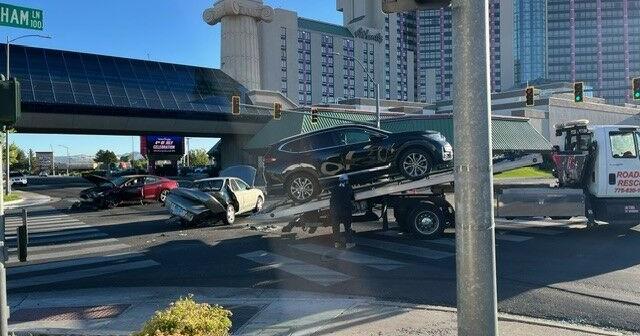 Two People Hurt After 3-Car Crash in South Reno | News | 2news.com