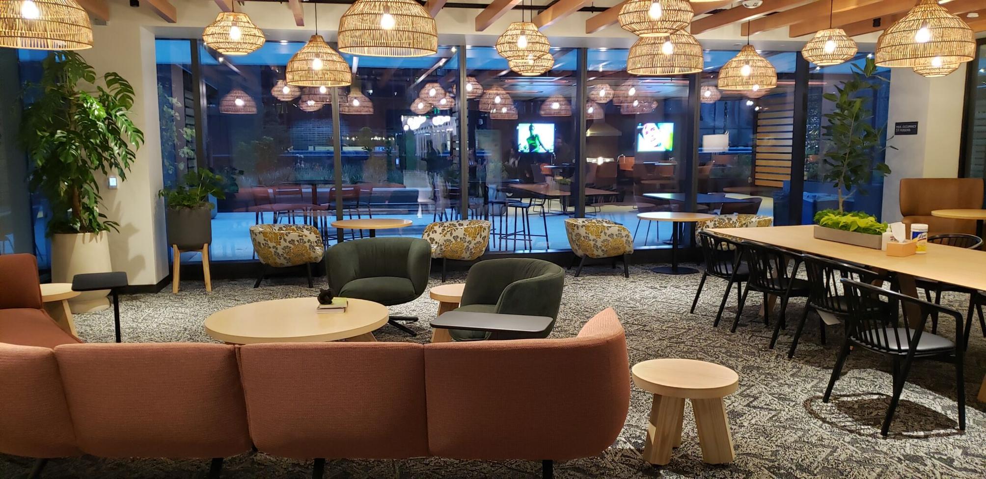 Amazon Calls for Full Return to Office | News | 425business.com