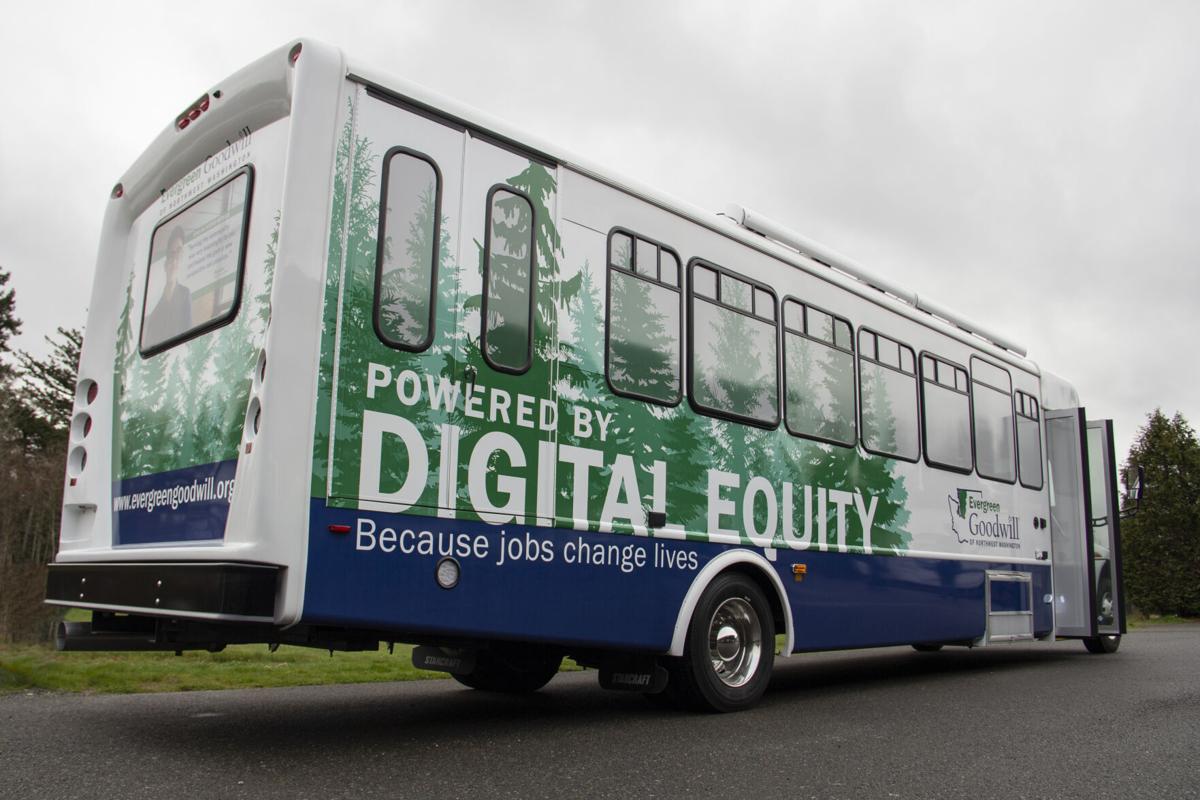 evergreen shuttle bus