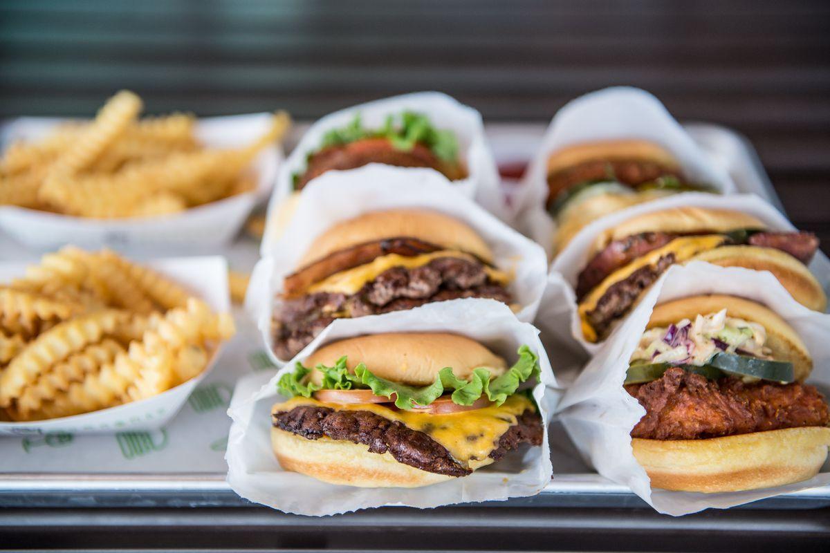 Shake Shack Opening First Bellevue Location | Eat + Drink | 425magazine.com
