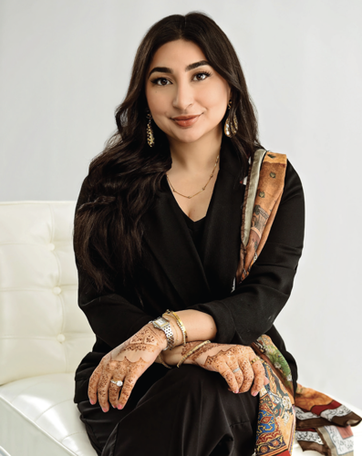 Aania Aslam Epitomizes Elegance | Style | 425magazine.com