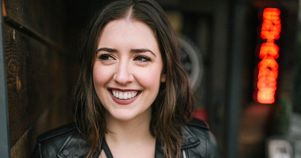 Julia Amodt | A&E | 425magazine.com