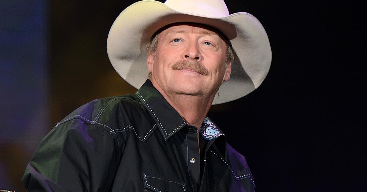 Alan Jackson Reveals Untold Story Behind Hit Song “Chattahoochee ...