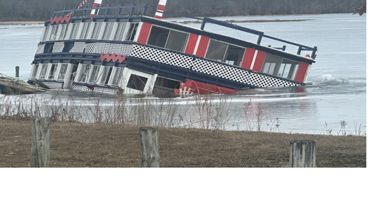 AuSable River Queen sinks in Foot Dam Pond | Local | abc12.com
