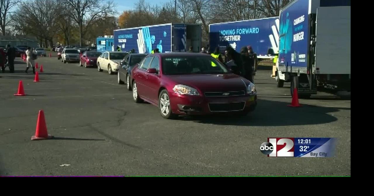 2 new help centers open in Flint | Flint Water Emergency | abc12.com