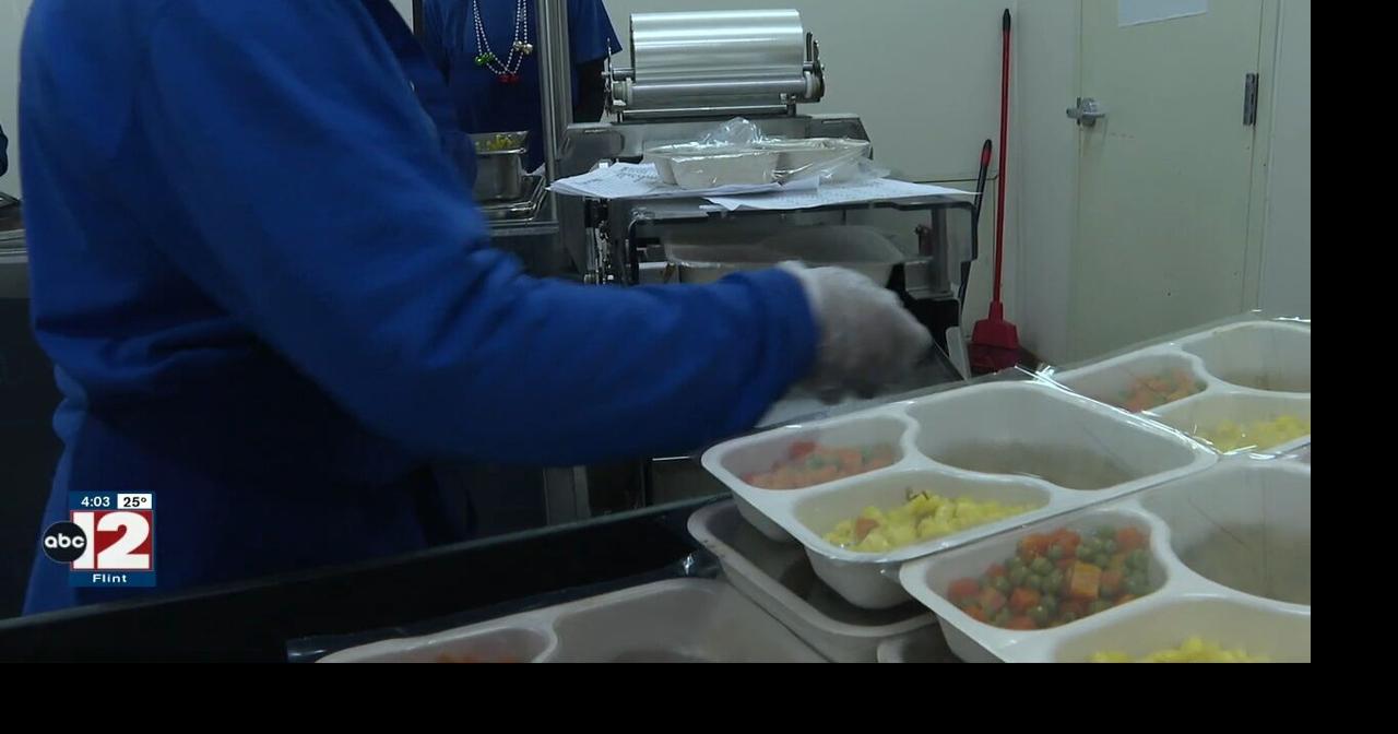 Meals on Wheels preps seniors' pantries for storms | News | abc12.com