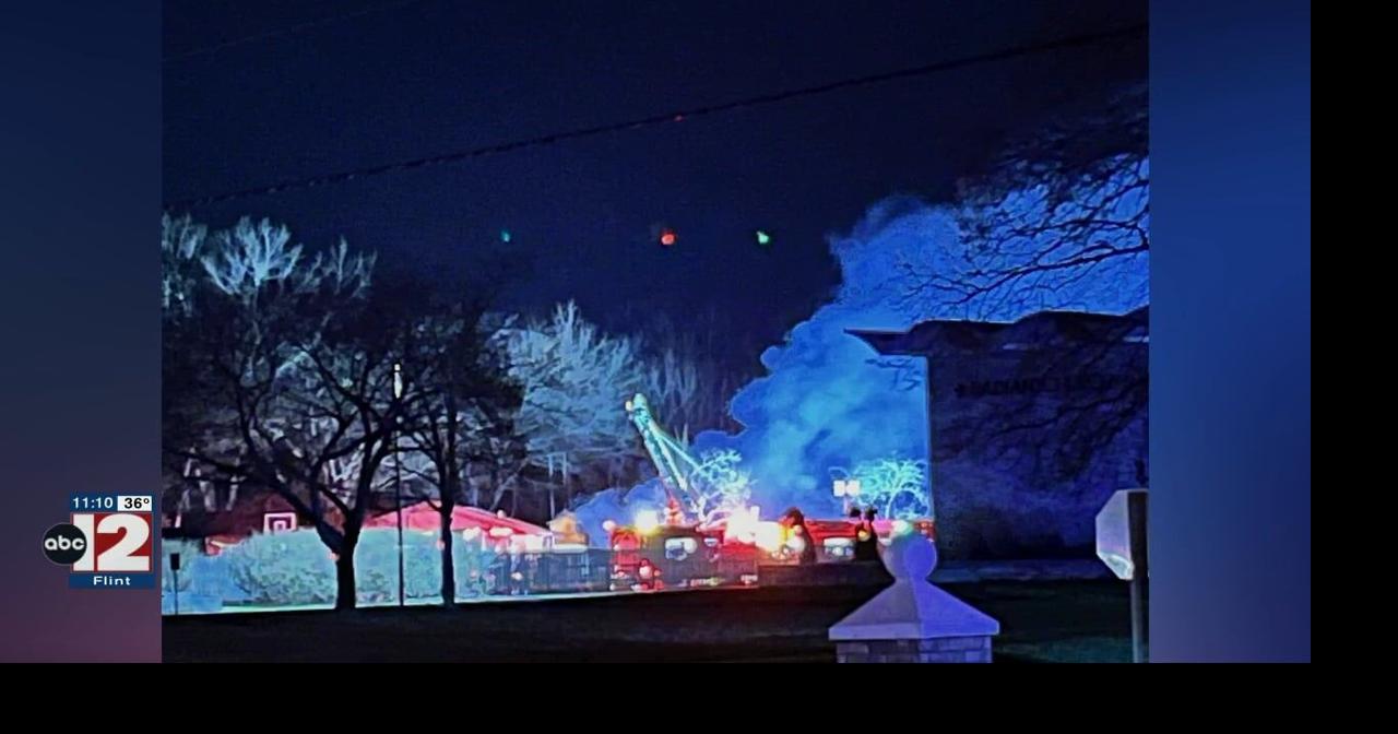 Pole barn fire closes Euclid Avenue near Bay City | Video | abc12.com