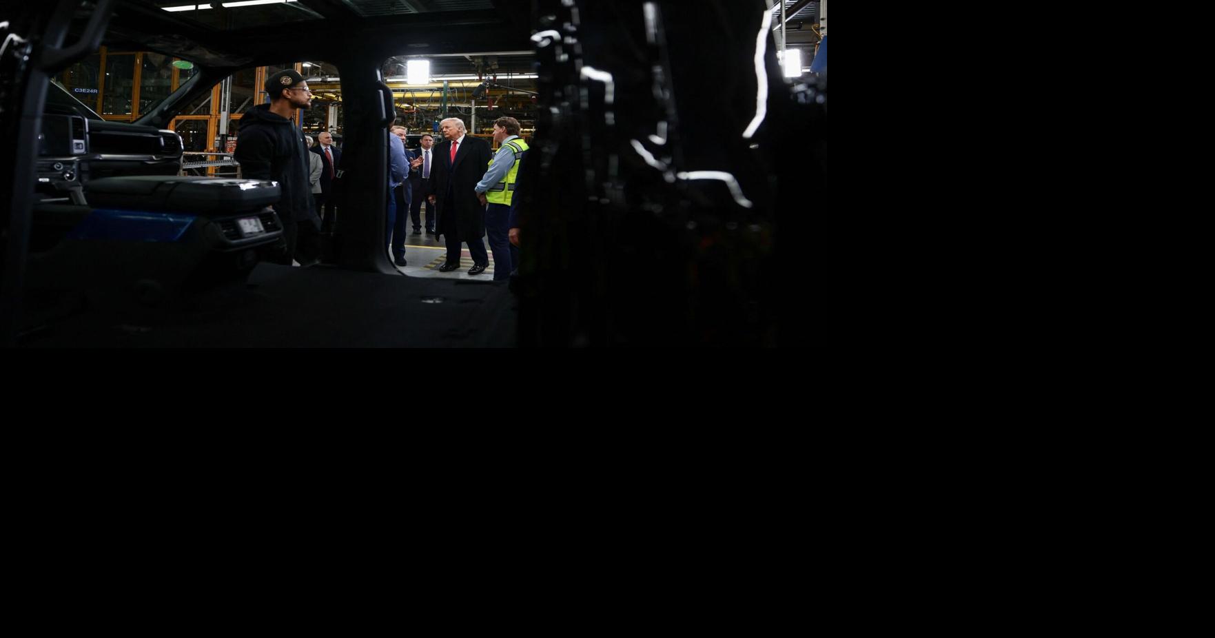 Trump appears to flip someone off at a Ford plant | State | abc12.com