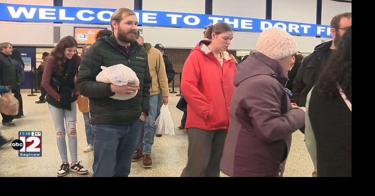 Flint Firebirds collect food items as admission | Video | abc12.com