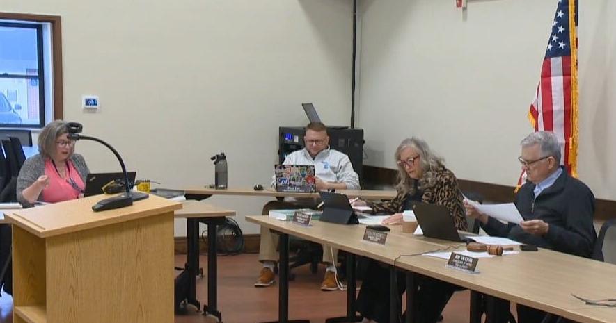 Tuscola County officials discuss hiring freeze amid budget woes | News ...