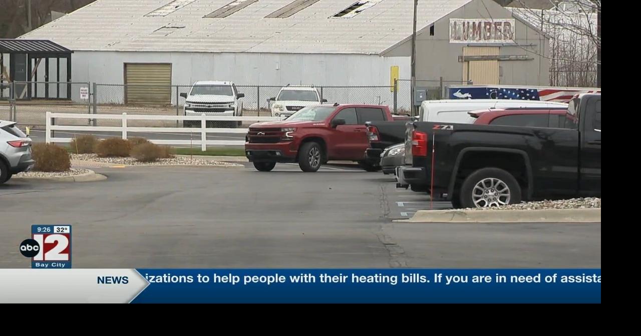 "Fill the Trailer" event in Saginaw supports local veterans | News ...