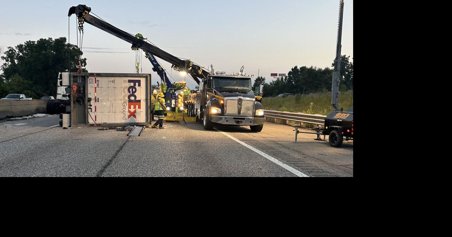 29-year-old badly injured in crash with semi-truck on I-75 | Local ...