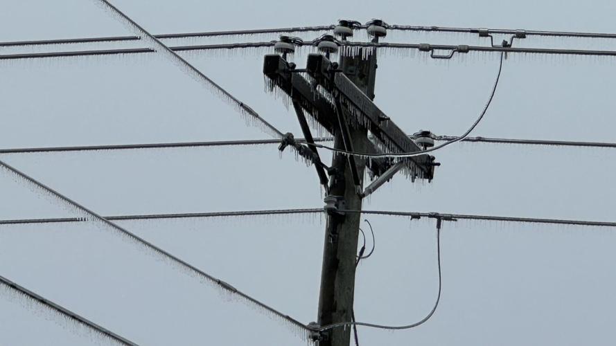 High winds cause power, driving disruptions across Mid-Michigan | News ...