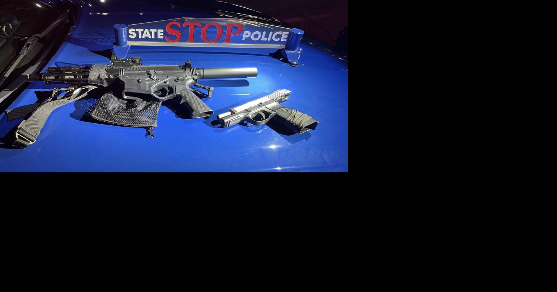 Vehicle flees traffic stop in Flint, police find guns inside | Crime ...