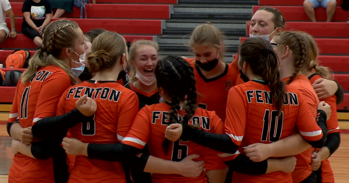 HS Volleyball - Fenton at Holly | Sports | abc12.com