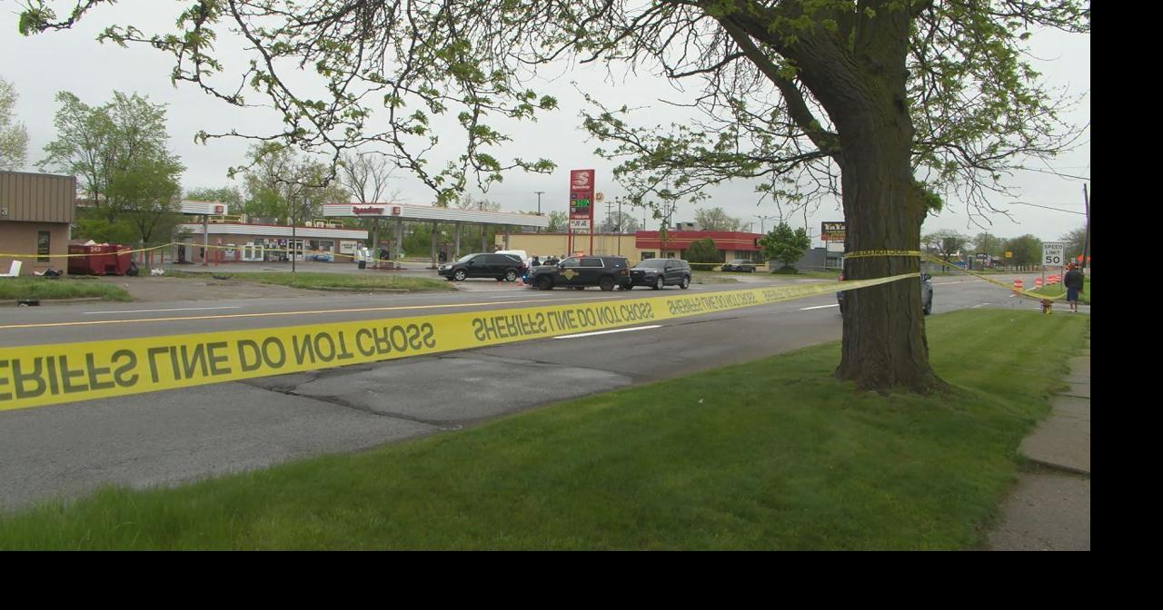 Police: Man dies following a hit-and-run crash in Flint | Crime | abc12.com