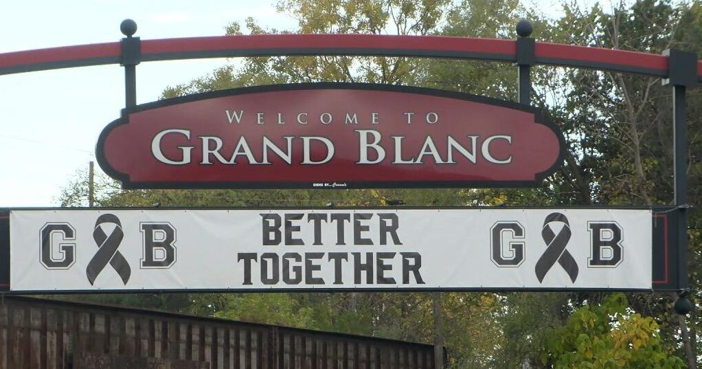 Grand Blanc mourns coach Logan Welch's tragic death | Local | abc12.com