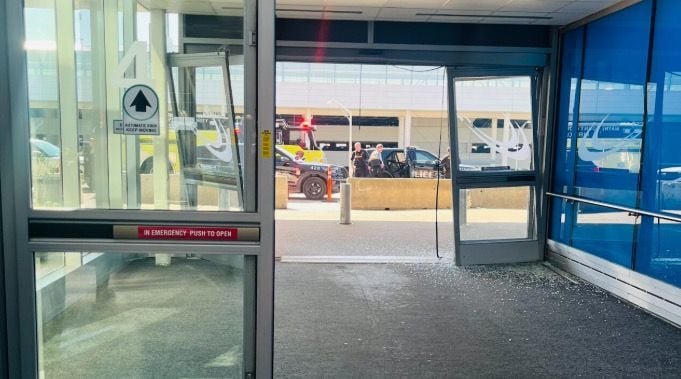 No serious injuries after vehicle crashes into Detroit airport terminal ...
