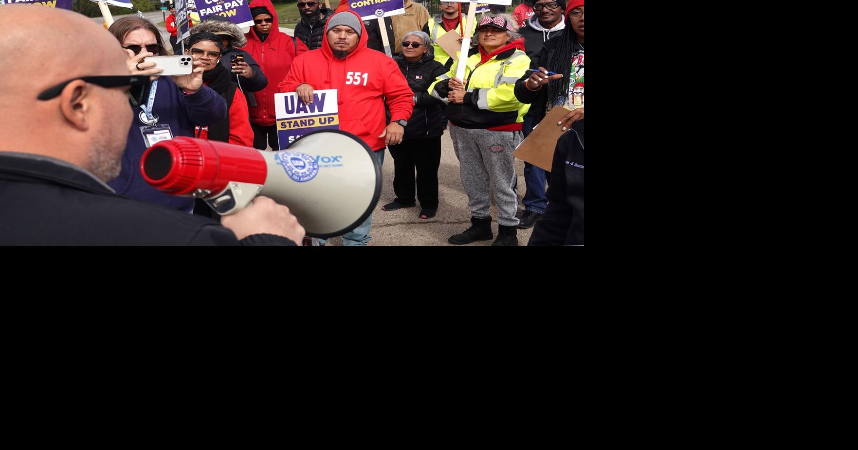 UAW members at Ford and Stellantis approve contract | UAW Strike ...