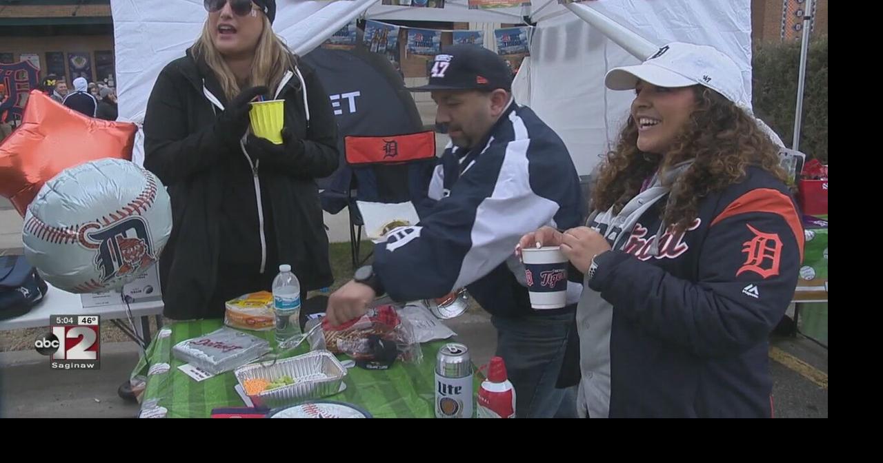 Detroit fans ready and excited for opening day | Sports | abc12.com
