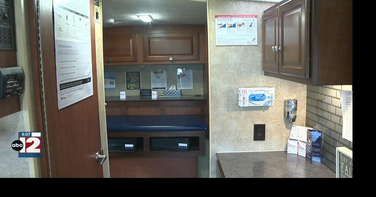 Recovery Mobile Clinic makes a stop in Flint | Local | abc12.com