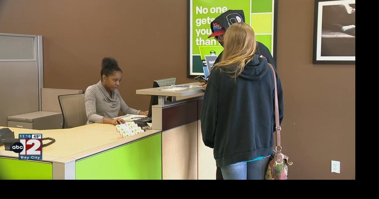 Nearly 300,000 Michigan households get tax credit checks | State ...
