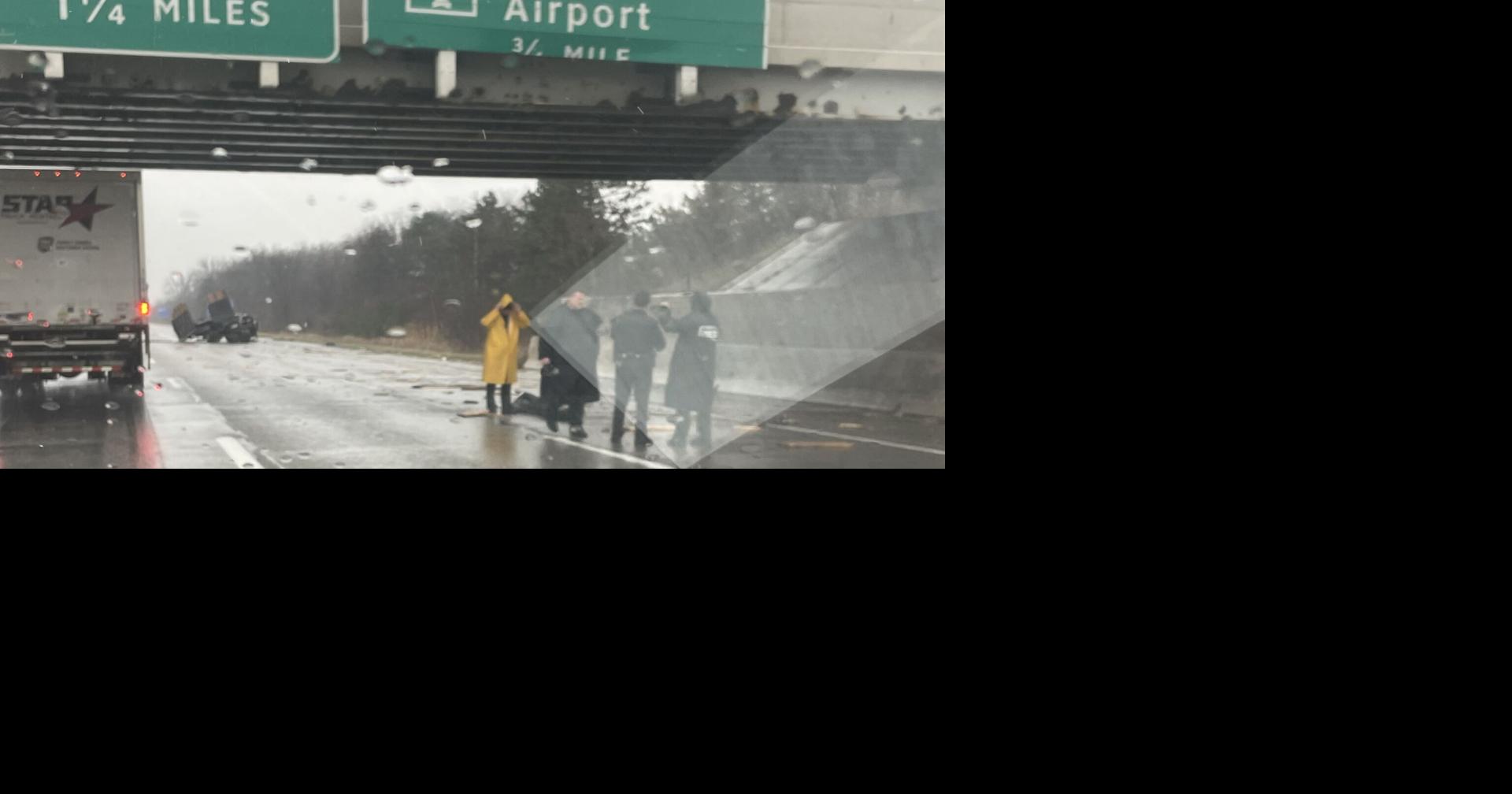 Traffic backed up on U.S. 23 and I-75 after bridge strike | Local ...