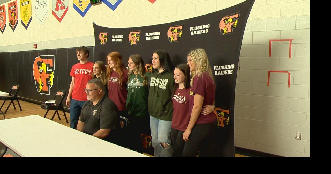 18 Flushing Raiders will be playing college ahtletics | Sports | abc12.com