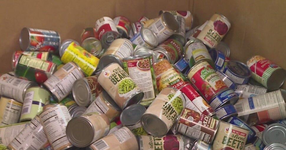 Flint offering SNAP recipients, federal workers free food boxes | Local ...