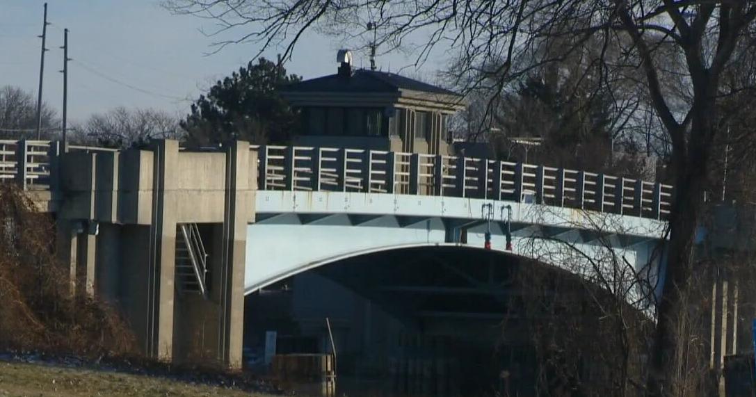 Bay City business owners talk upcoming Lafayette Bridge closure | News ...