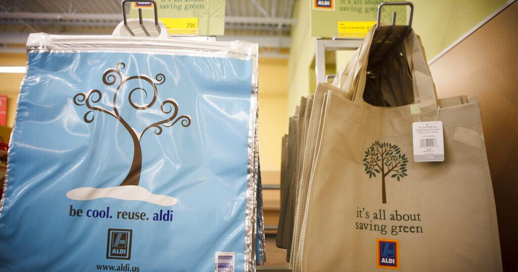 Aldi eliminates plastic shopping bags from all 2,300 U.S. stores ...