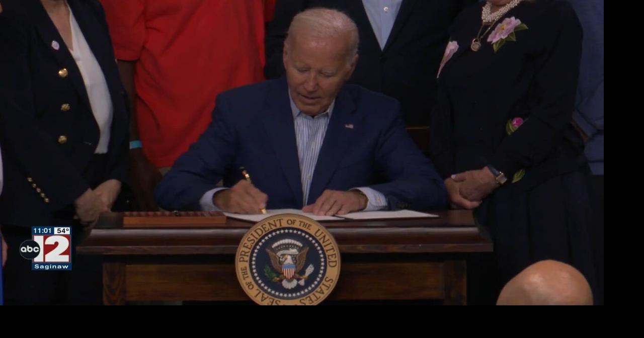 President Joe Biden signs labor-focused executive order near Ann Arbor ...