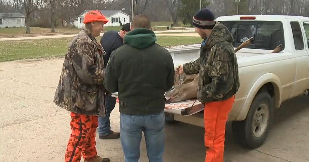Michigan hunters take more than 82,000 deer in archery season | State ...