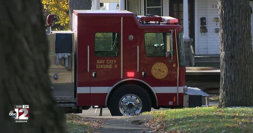 74-year-old in critical condition after house fire in Bay City | Local ...