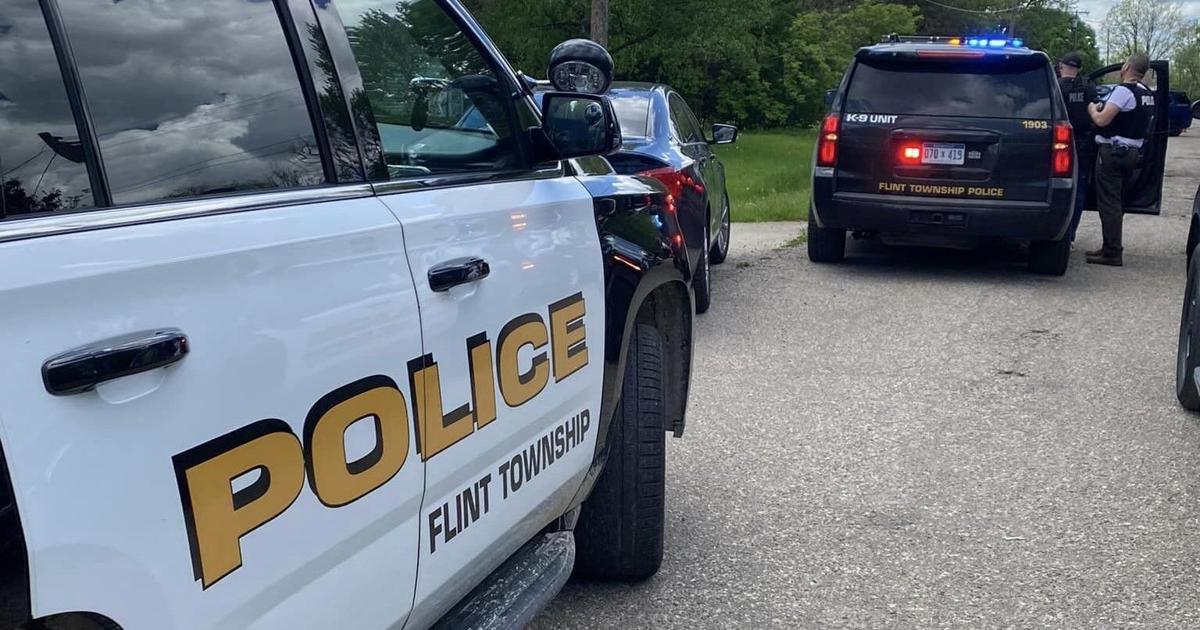Police diffuse barricaded suspect situation in Flint Township | Crime ... Police diffuse barricaded suspect situation in Flint Township | Crime ...