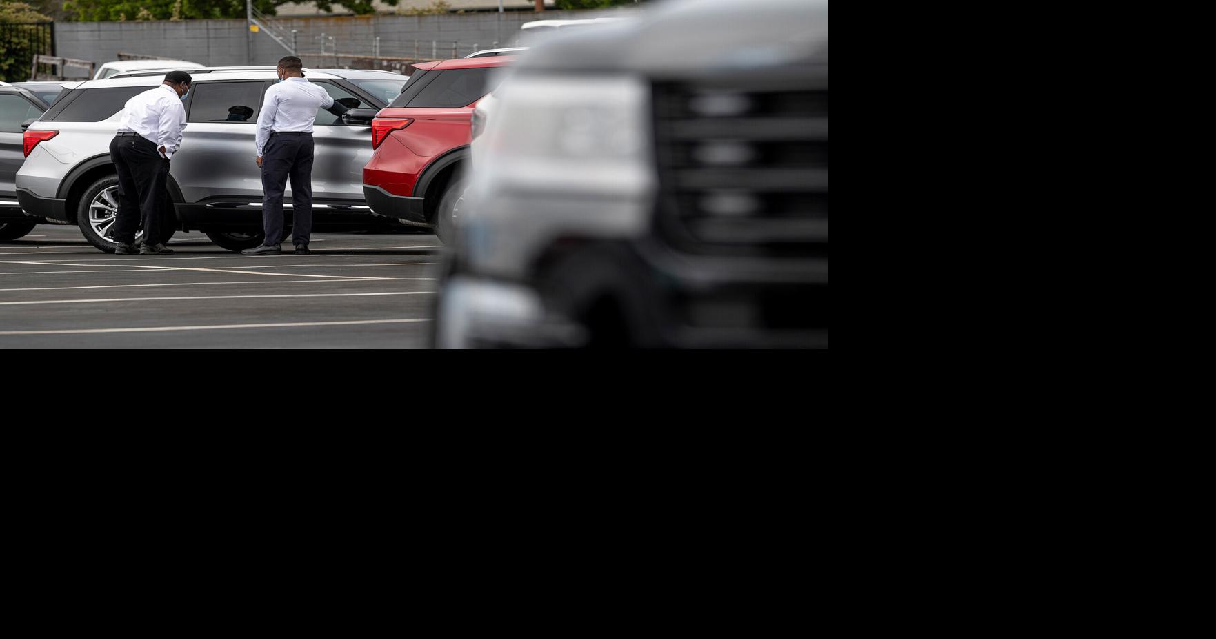 Gov. Whitmer to offer a tax rebate on new car purchases | State | abc12.com